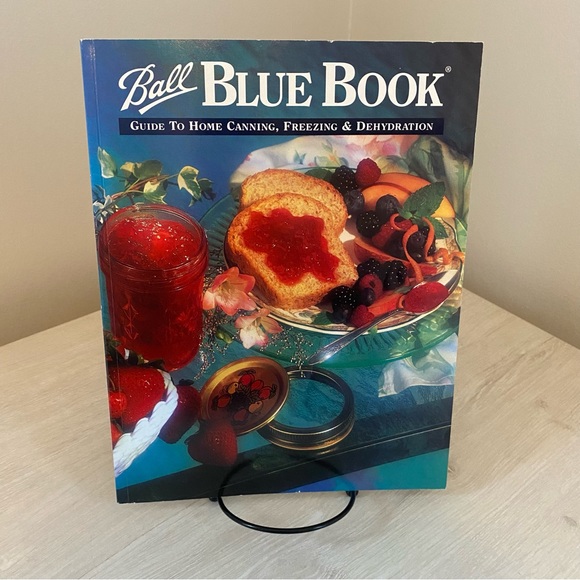 Ball Blue Book | Kitchen | Ball Blue Book Guide 999 Preserves Home ...